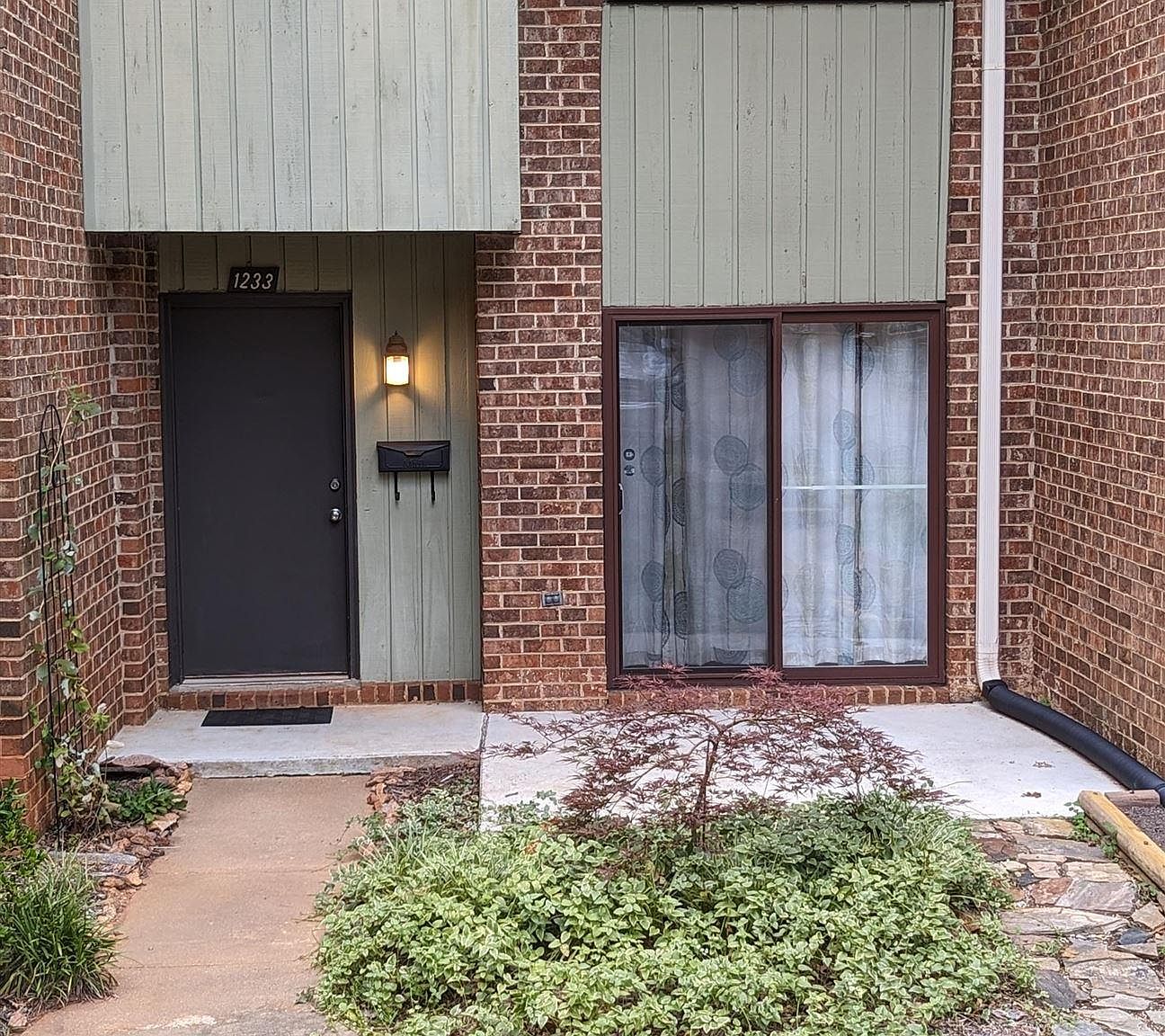 1233 Teakwood Pl, Raleigh, NC 27606 | MLS #2526338 | Zillow