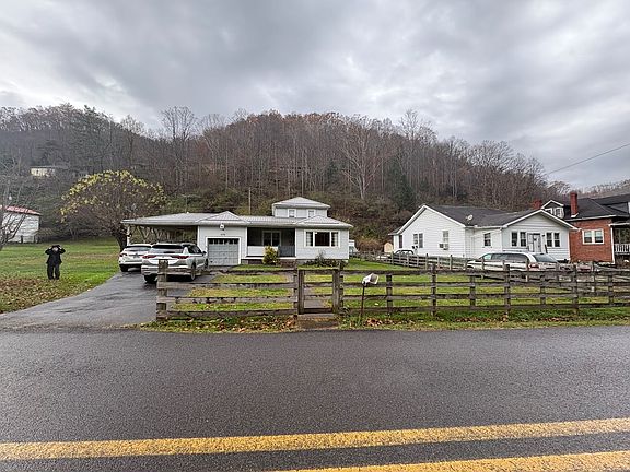 404 Jenkinjones Mountain Rd, Anawalt, WV 24808 | MLS #54712 | Zillow