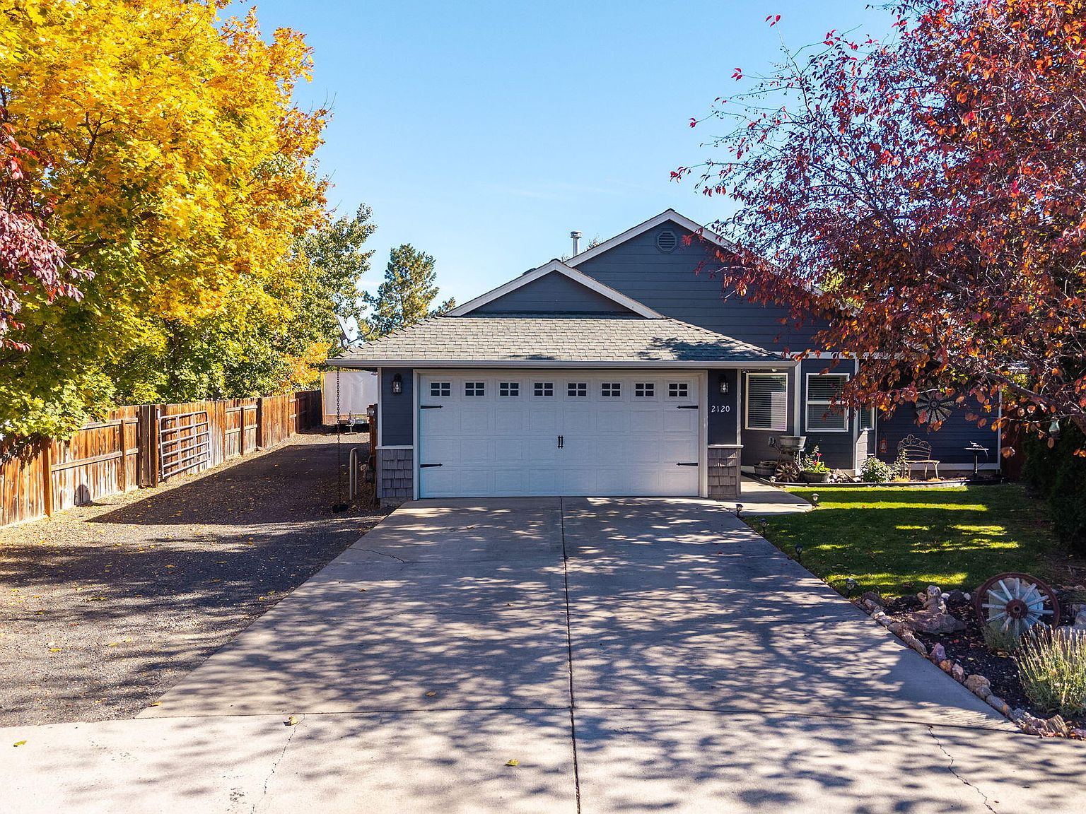 2120 NW Maple Tree Ct, Redmond, OR 97756 | Zillow