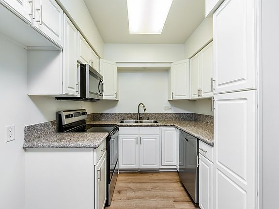 3505 Emerald St APT 19, Torrance, CA 90503 | Zillow