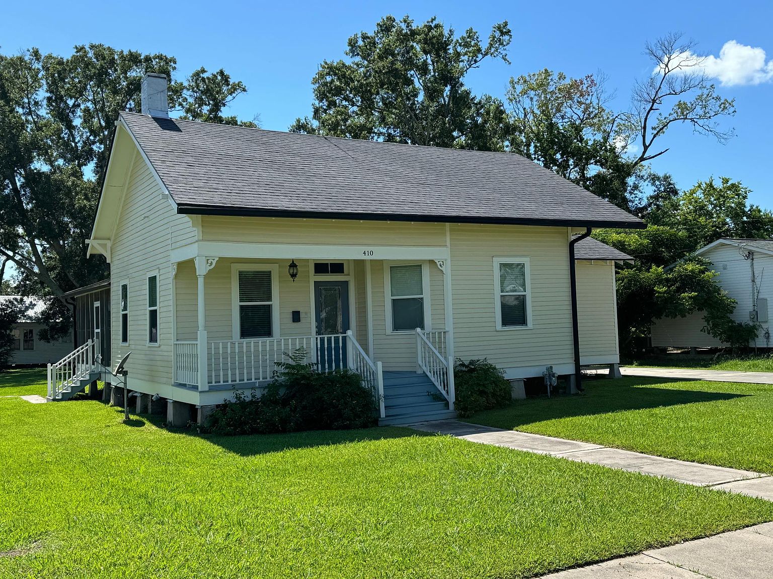 410 2nd St, Rayne, LA 70578 | Zillow