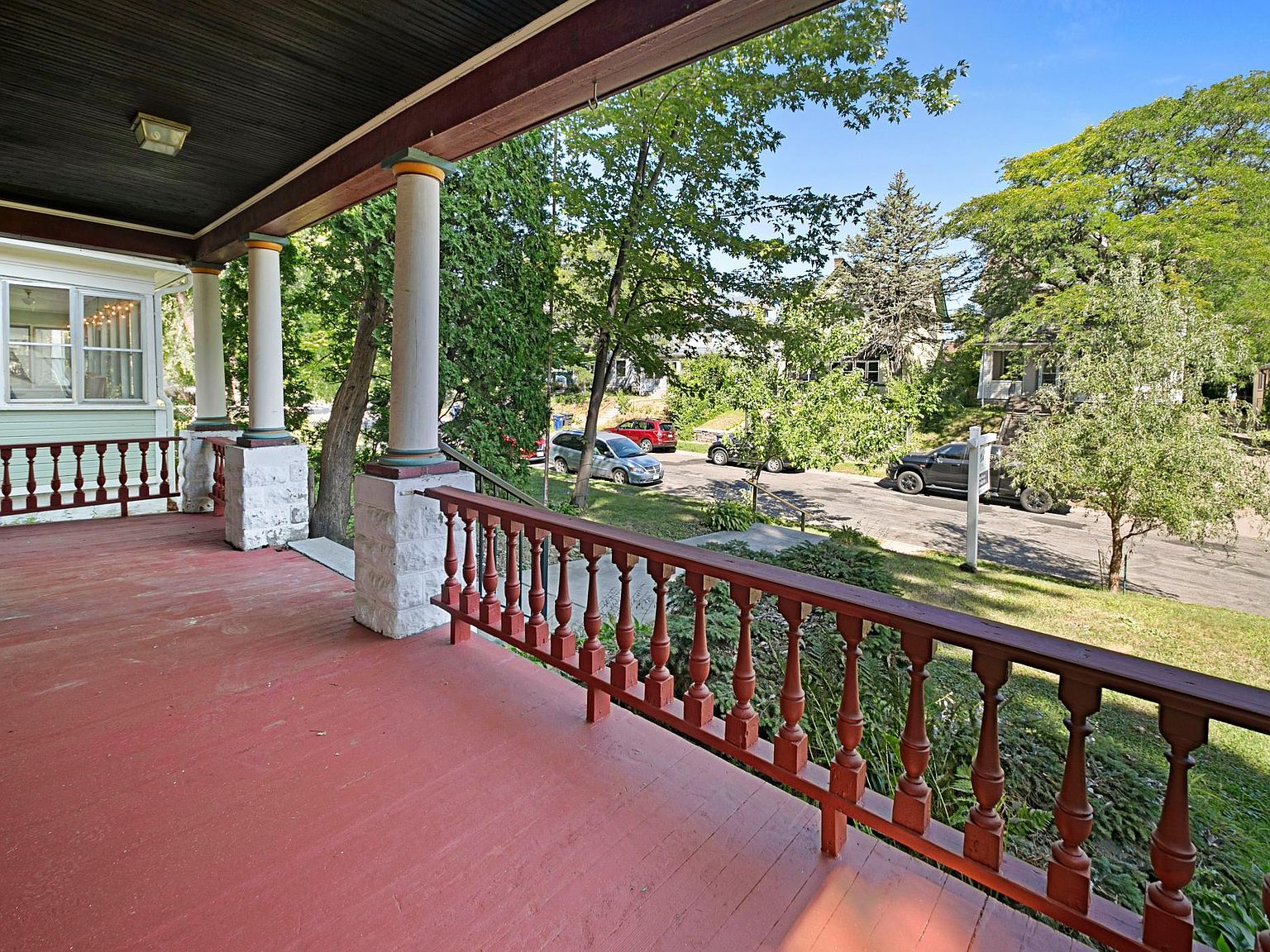 1136 Hague Ave, Saint Paul, MN 55104 | MLS #6424390 | Zillow