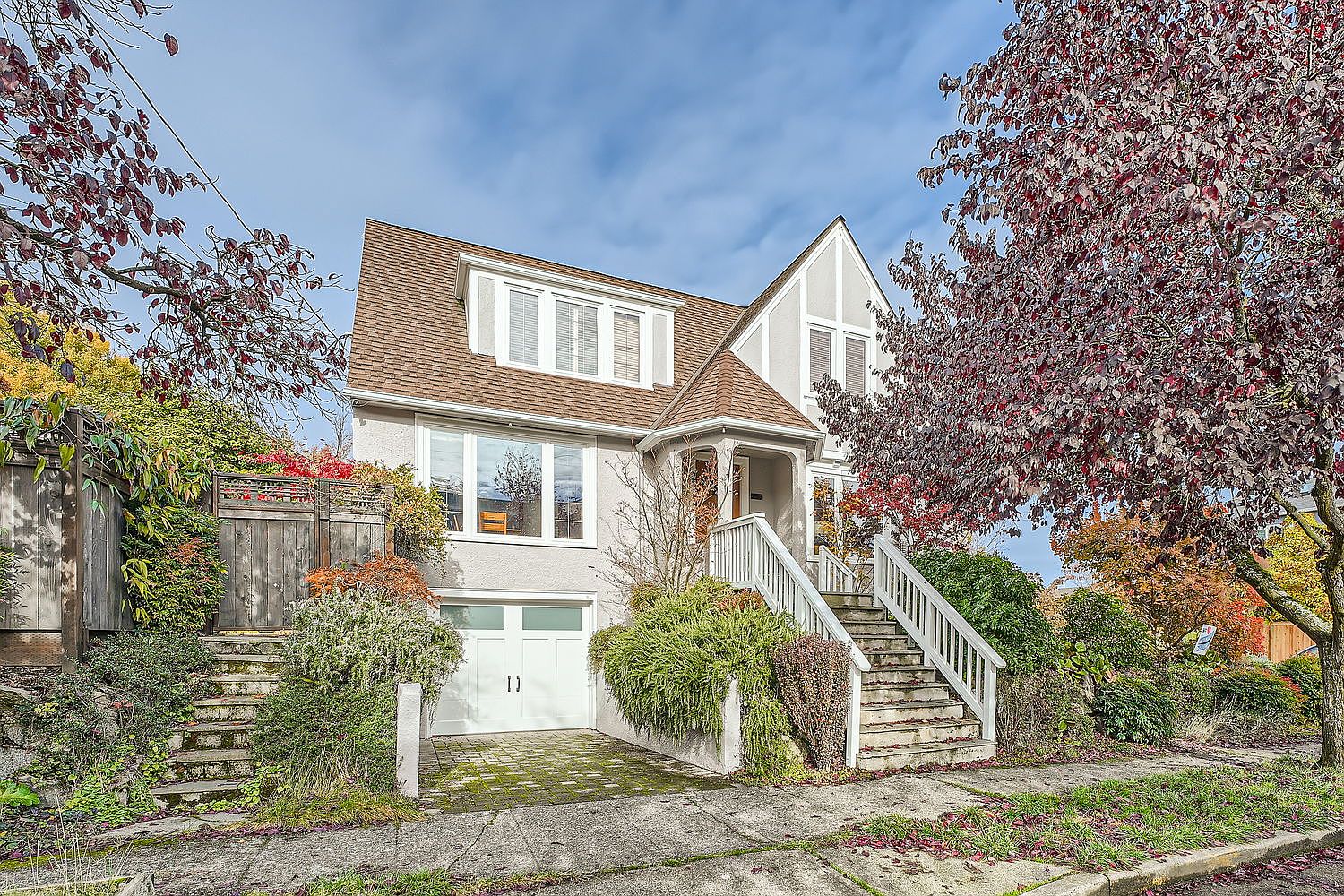 2512 E Roanoke St, Seattle, WA 98112 | Zillow
