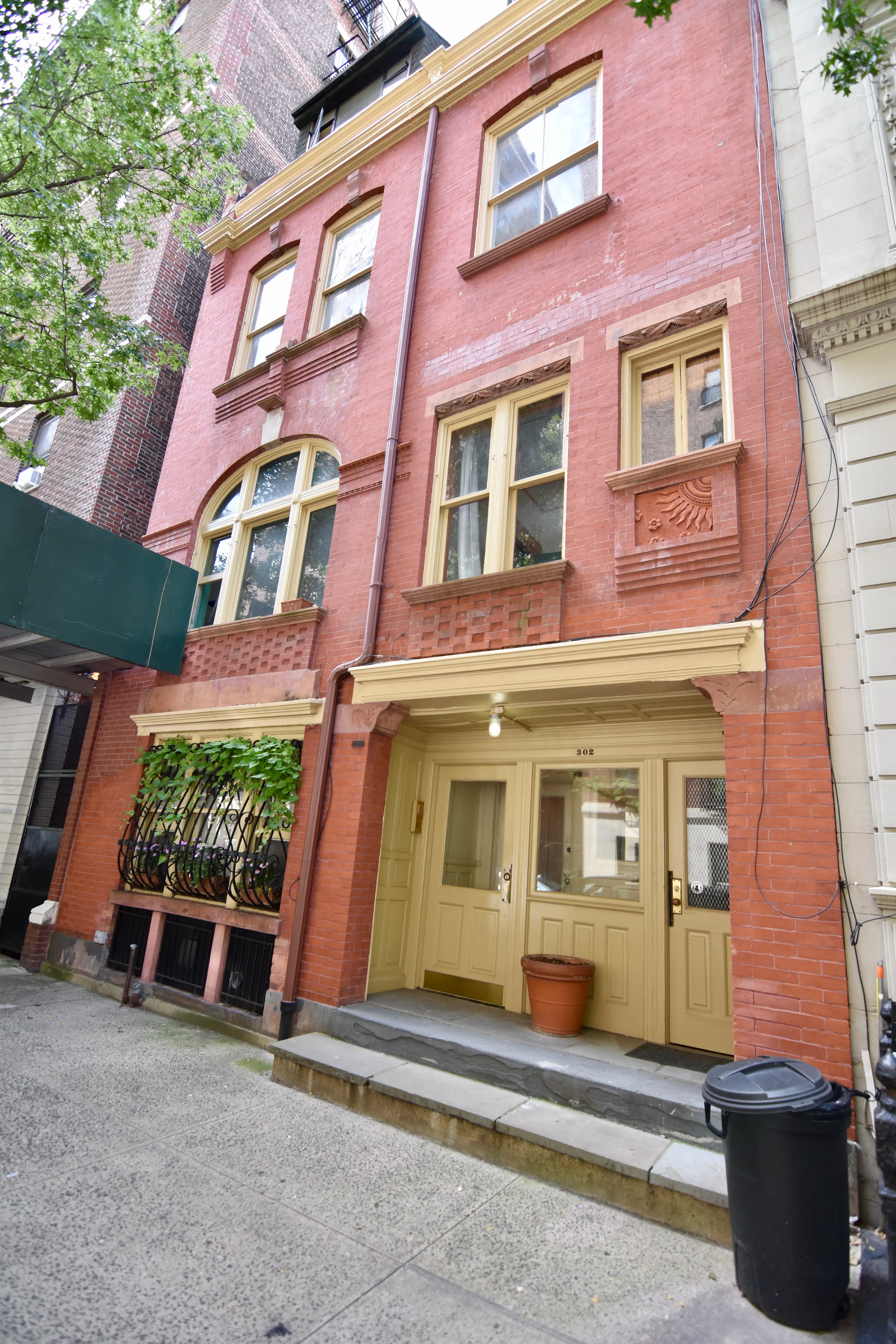 302 West 102nd Street #3A in Upper West Side, Manhattan | StreetEasy