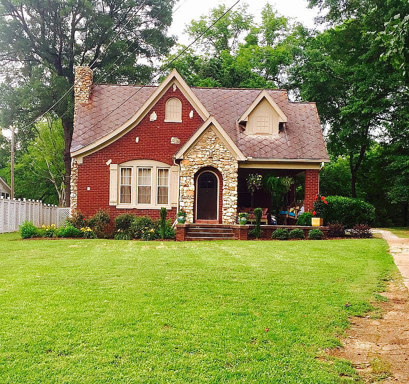 403 E Bankhead St, New Albany, MS 38652 | Zillow