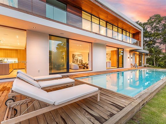 2288 Sunset Dr, Miami Beach, FL 33140 | MLS #A11655196 | Zillow