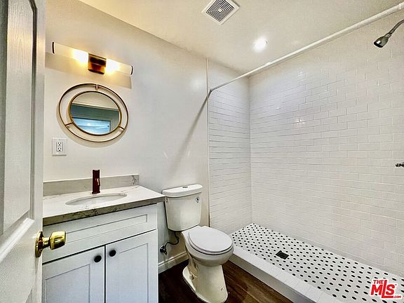 22146 Welby Way, Canoga Park, CA 91303 | Zillow