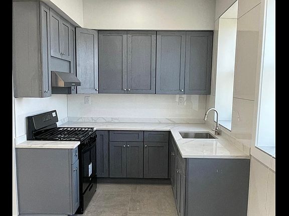 25 Graves St #1, Staten Island, NY 10314 | Zillow