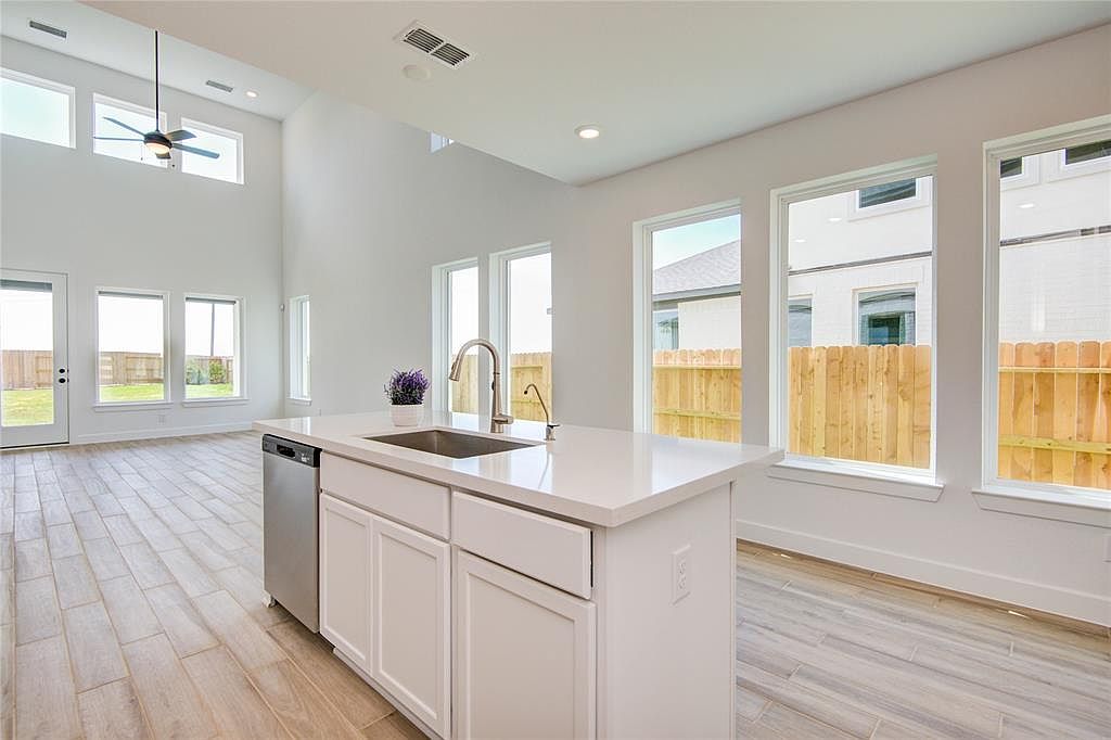 21803 Fitzroy Manor Ln, Cypress, TX 77433 | Zillow