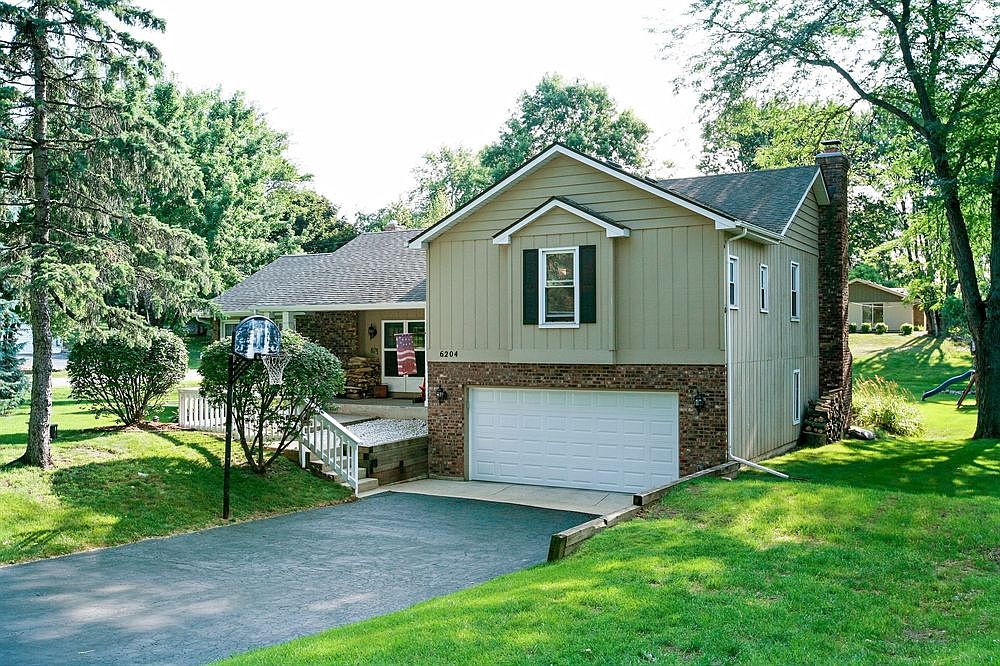 6204 Scott Ln, Crystal Lake, IL 60014 | Zillow