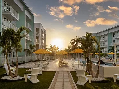 Sur Club - 3301 32nd Ave S Saint Petersburg FL | Zillow