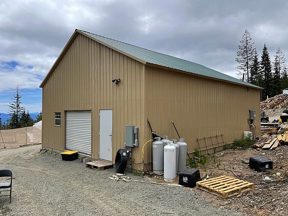 2150 Kerlin Creek Rd, Hyampom, CA 96046 | Zillow