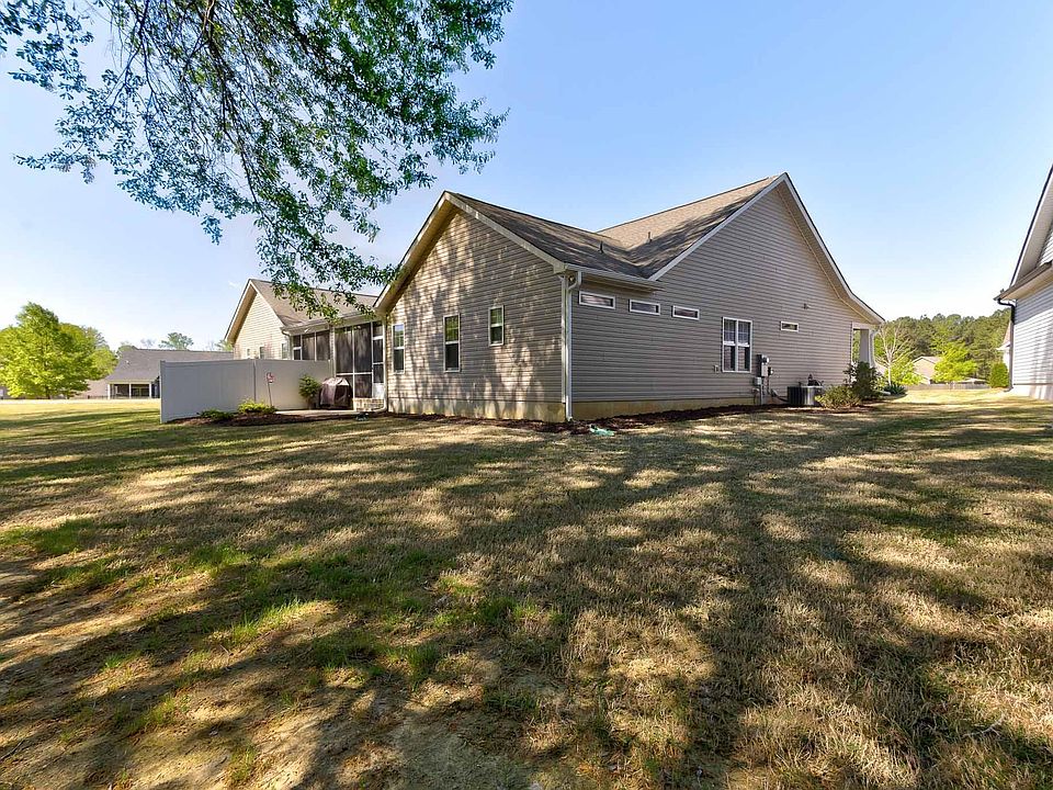 24 Highmeadow Ln, Clayton, NC 27520 | Zillow