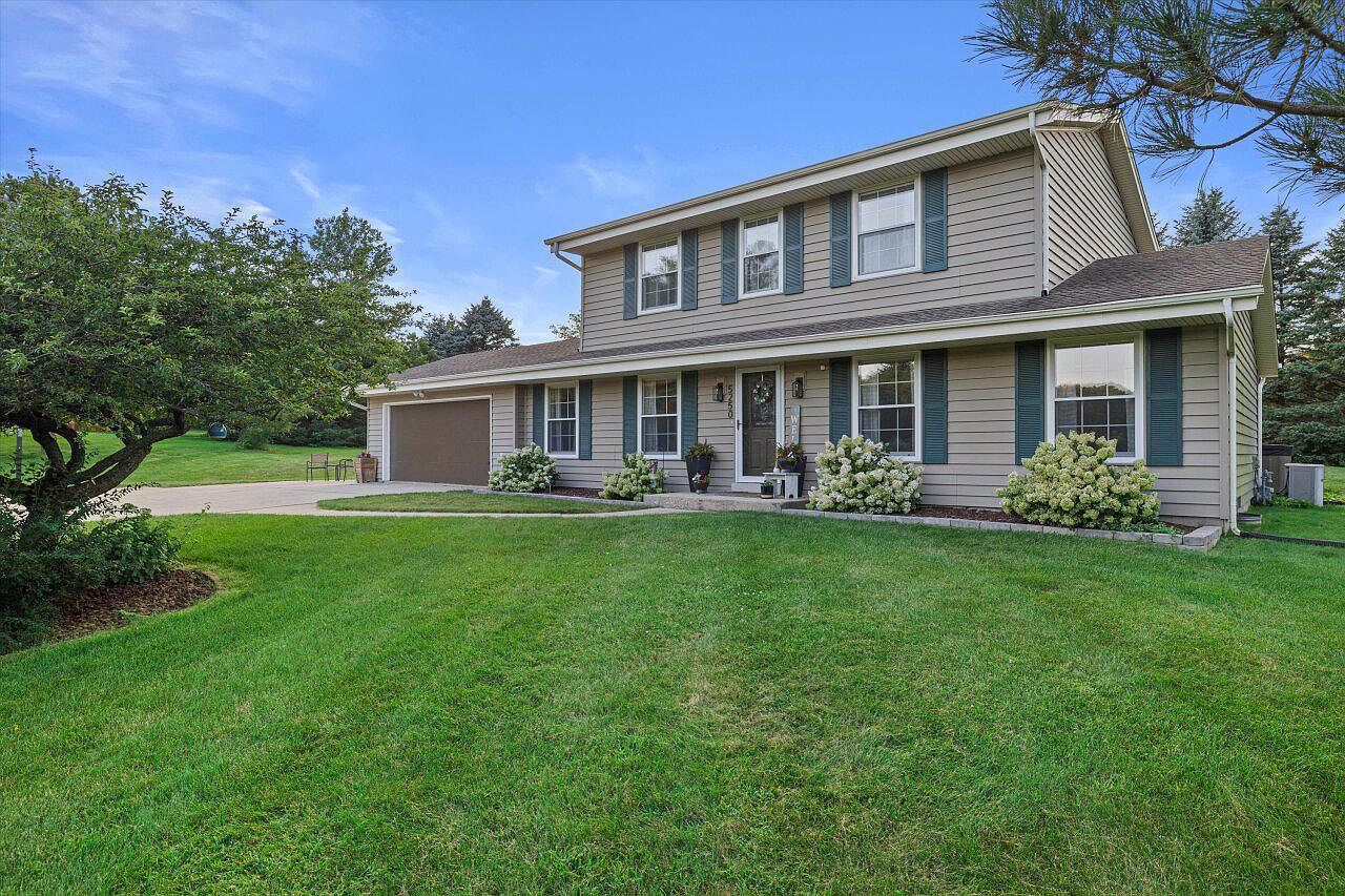 5250 Augustine Pointe COURT, Colgate, WI 53017 | Zillow