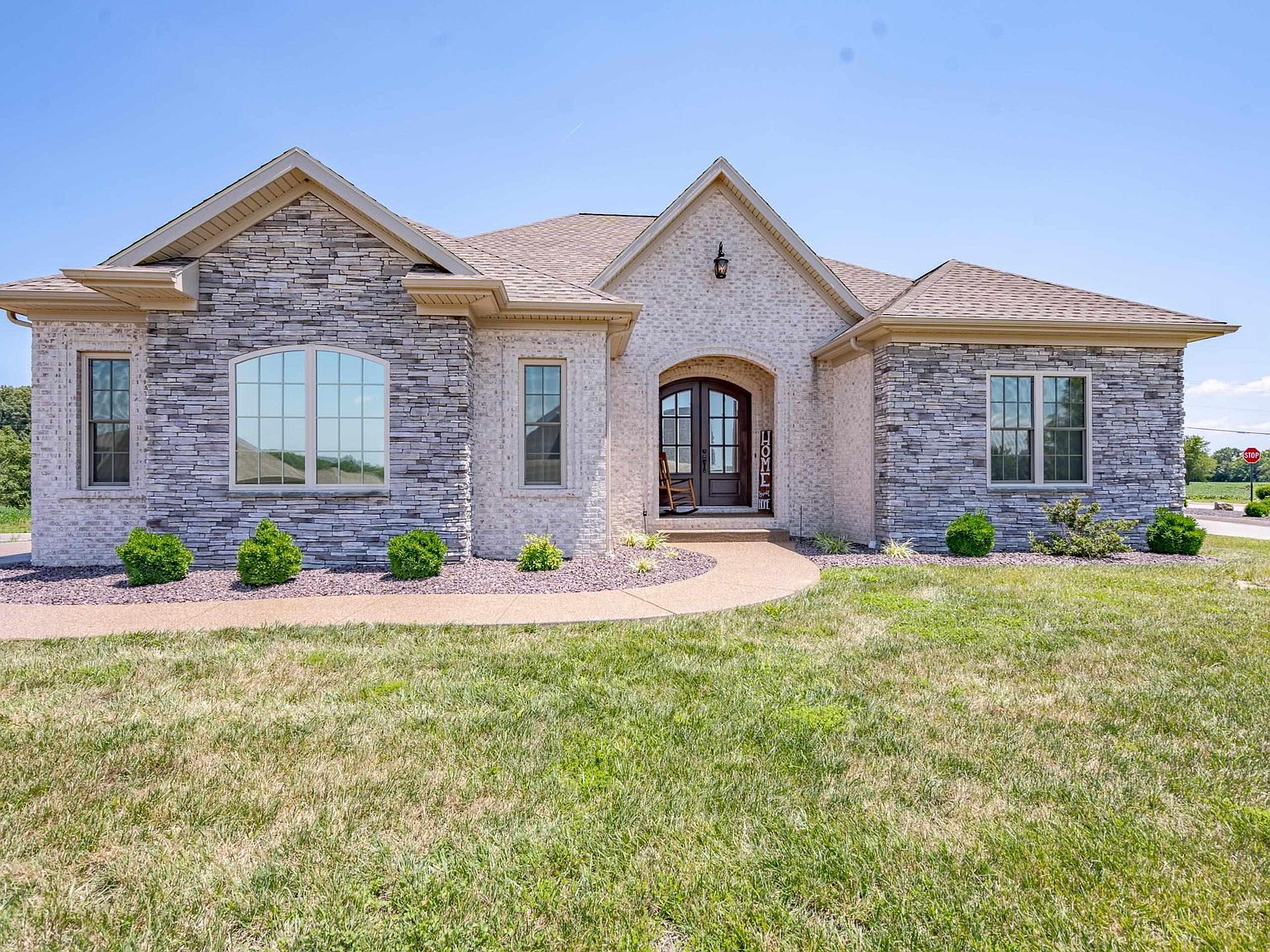 10835 Sable Ridge Dr, Evansville, IN 47725 | MLS #202323467 | Zillow