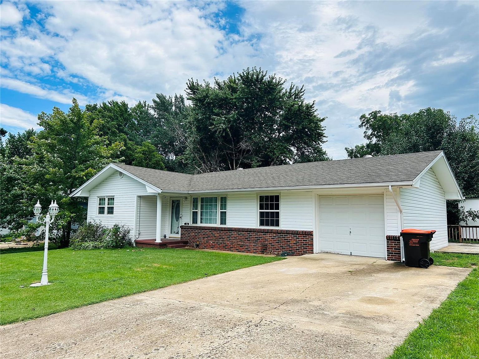 116 Smith Rd, Lebanon, MO 65536 | Zillow