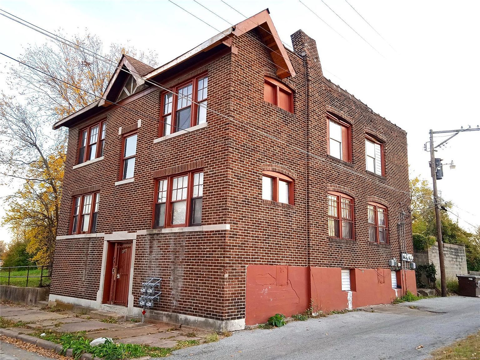 4210 W Garfield Ave, Saint Louis, MO 63113 | Zillow