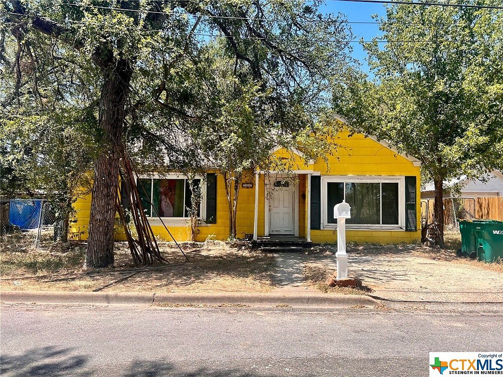 206 S 3rd St, Gatesville, TX 76528 | Zillow