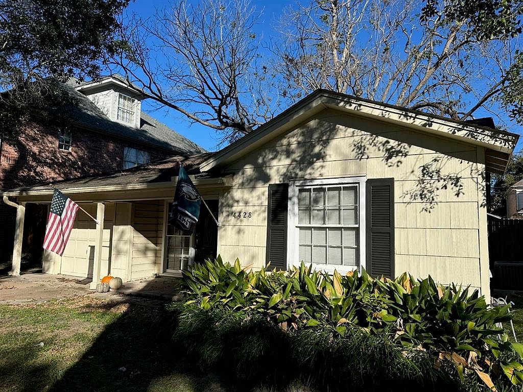 4428 Phil St, Bellaire, TX 77401 | Zillow
