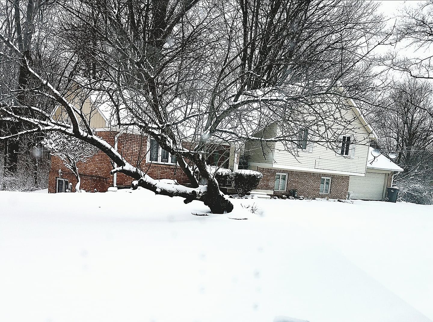 4404 Devon Lake Rd, Indianapolis, IN 46226 | Zillow