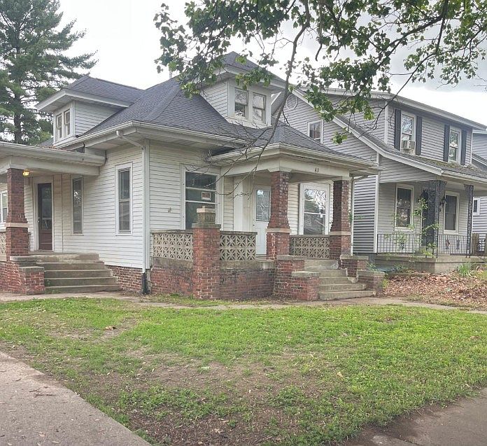 43 Fairview Pl, Decatur, IL 62522 | Zillow