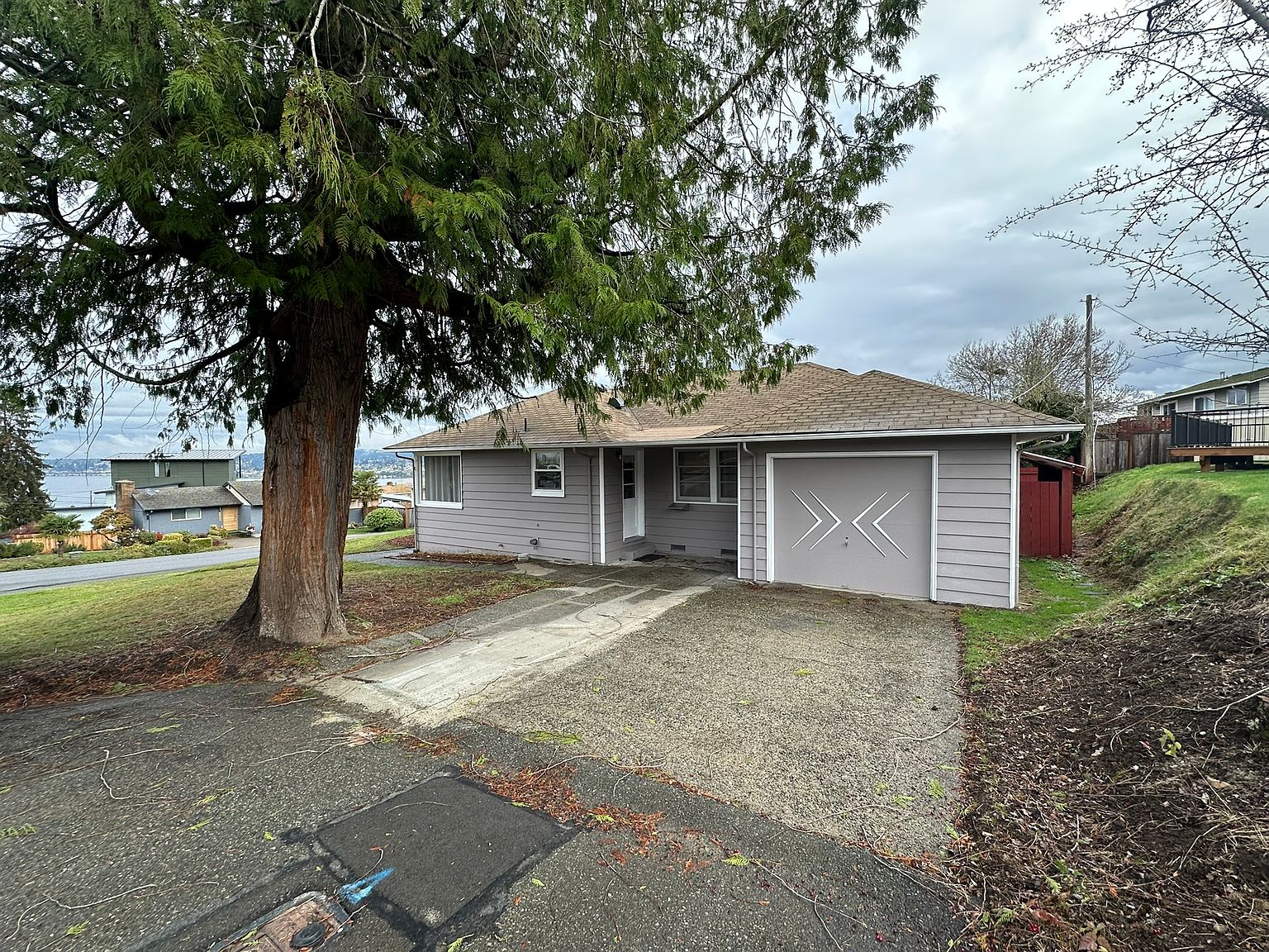 7605 S Lakeridge Dr, Seattle, WA 98178 | Zillow