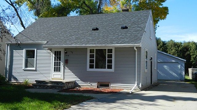 1519 S Jackson St, Appleton, WI 54915 | Zillow