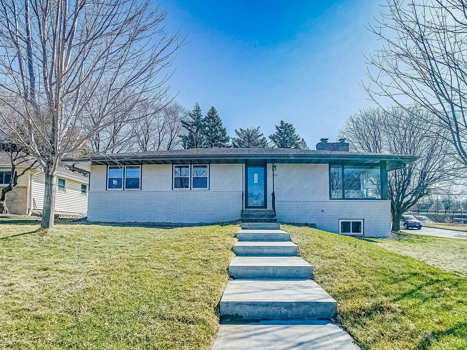 3401 Belden Dr NE, Minneapolis, MN 55418 | Zillow