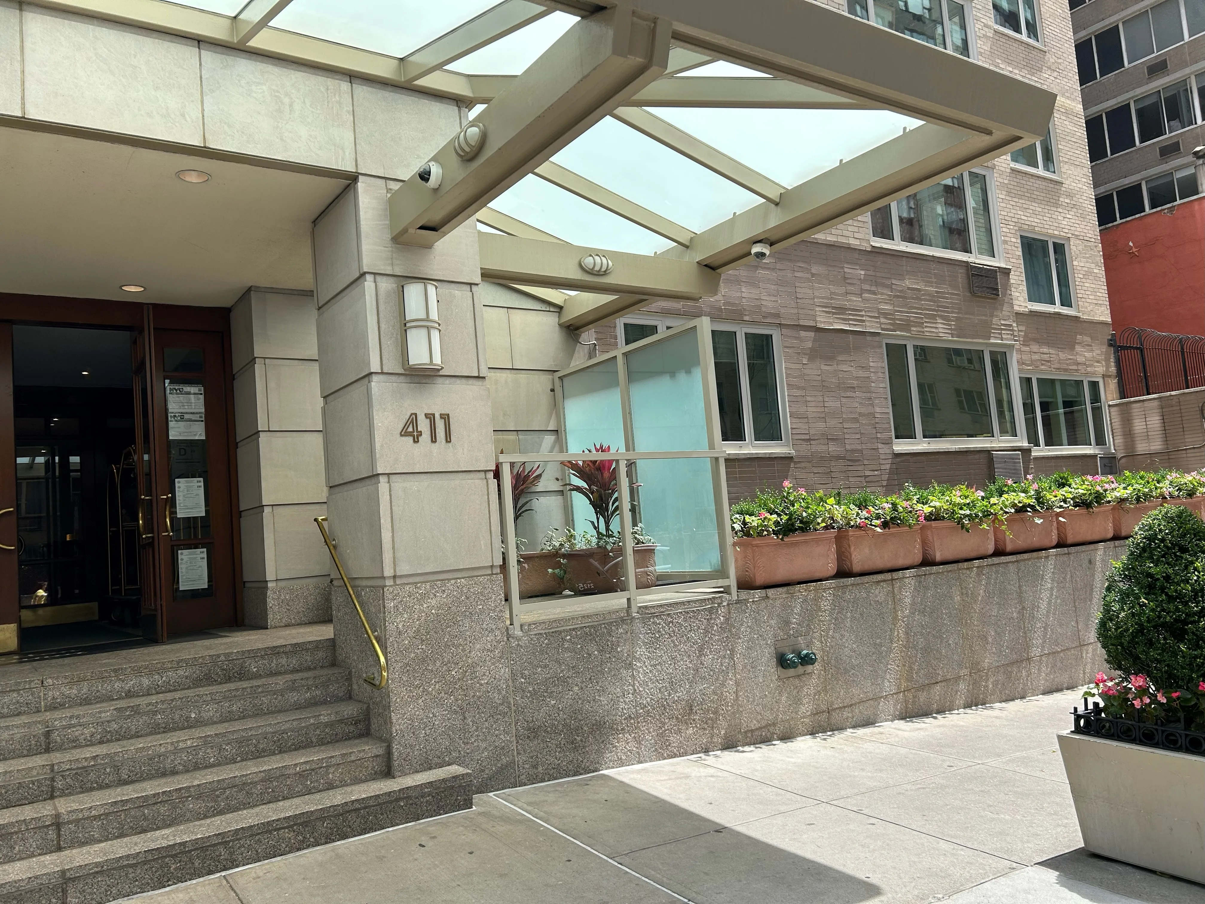 411 East 53rd Street #11K in Sutton Place, Manhattan | StreetEasy