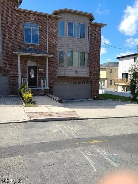 42 8th St, Fairview, NJ 07022 | Zillow