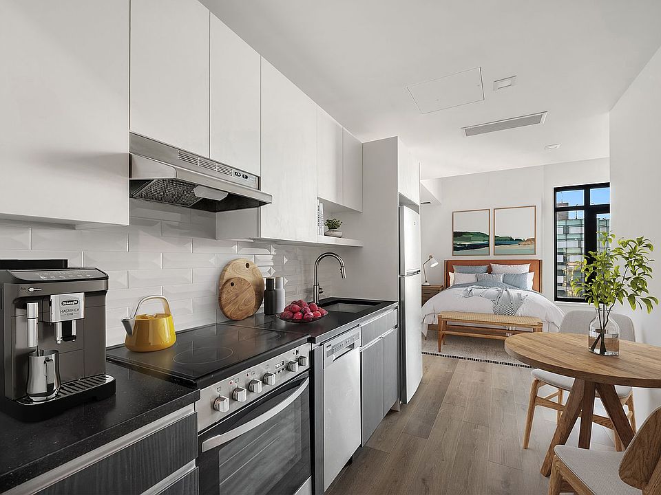 299 E 161st St Bronx NY | Zillow