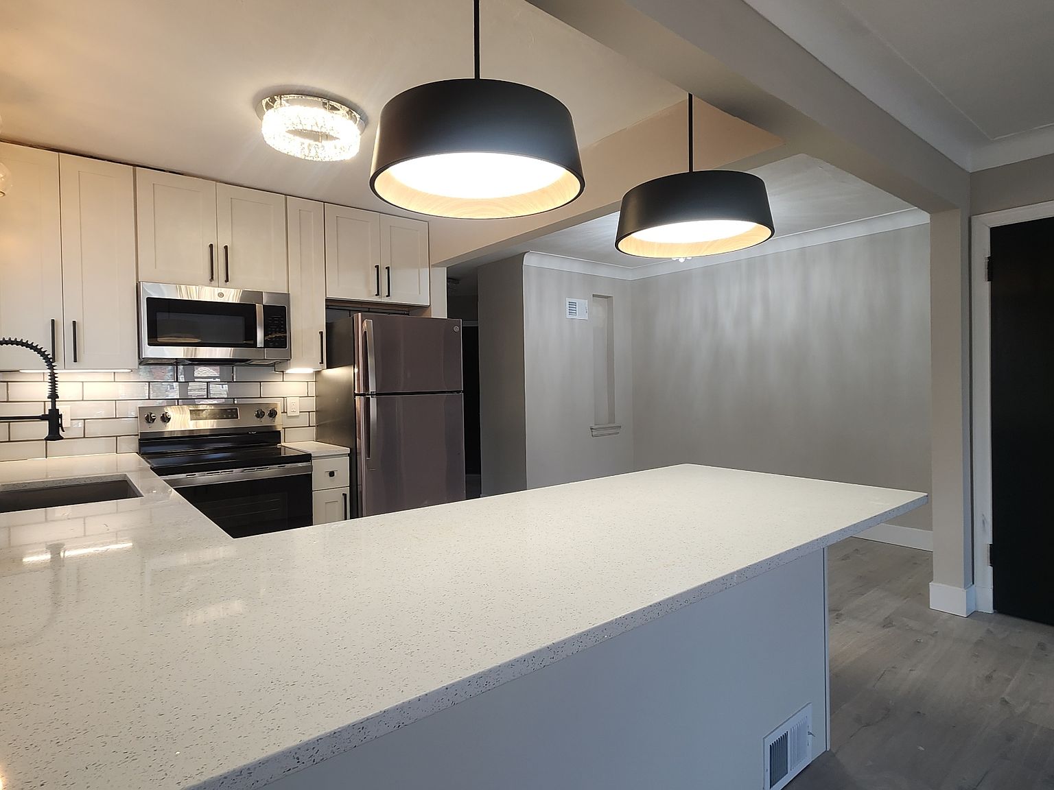 6216 Nottingham Ave, Saint Louis, MO 63109 | Zillow