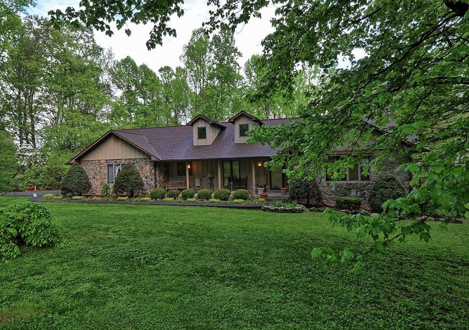 111 Tall Pines Ln, Johnson City, TN 37601 | Zillow