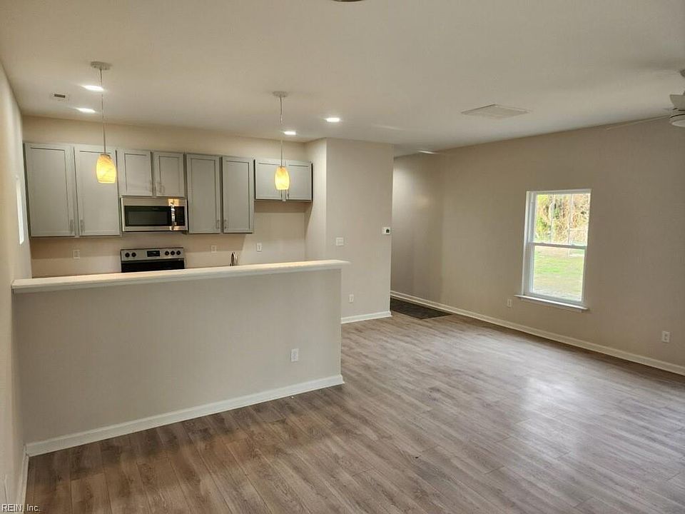 504 N Mallory St, Hampton, VA 23663 | MLS #10486901 | Zillow