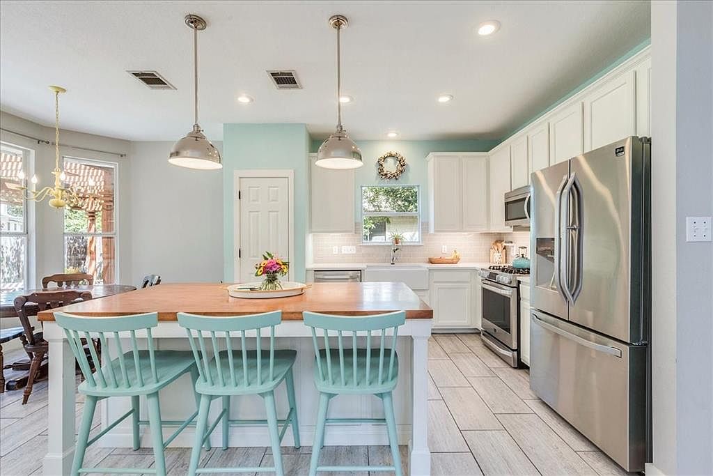 3805 Mankins Way, Austin, TX 78728 | Zillow