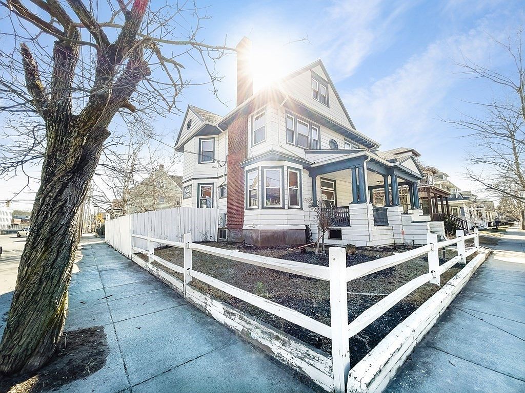 245 Madison St, Fall River, MA 02720 | Zillow