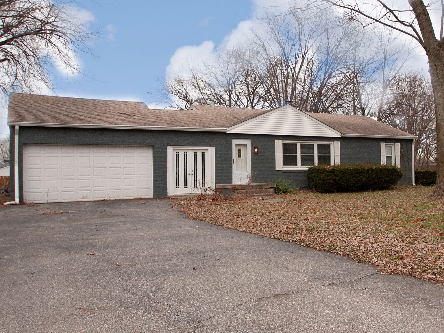100 Maxwell Rd, Indianapolis, IN 46217 | MLS #21957677 | Zillow