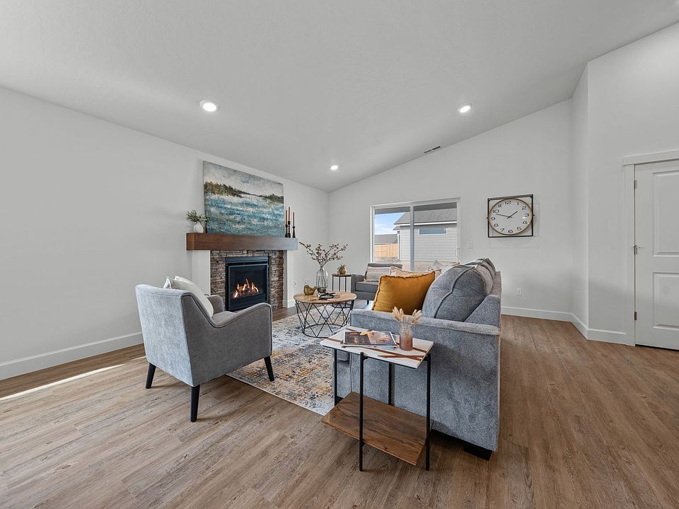 Canyon Trails by Monte Vista Homes in Redmond OR | Zillow