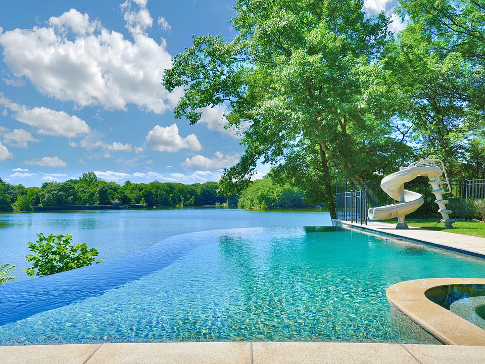 10 Sheldrake Ln, New Rochelle, NY 10804 | Zillow