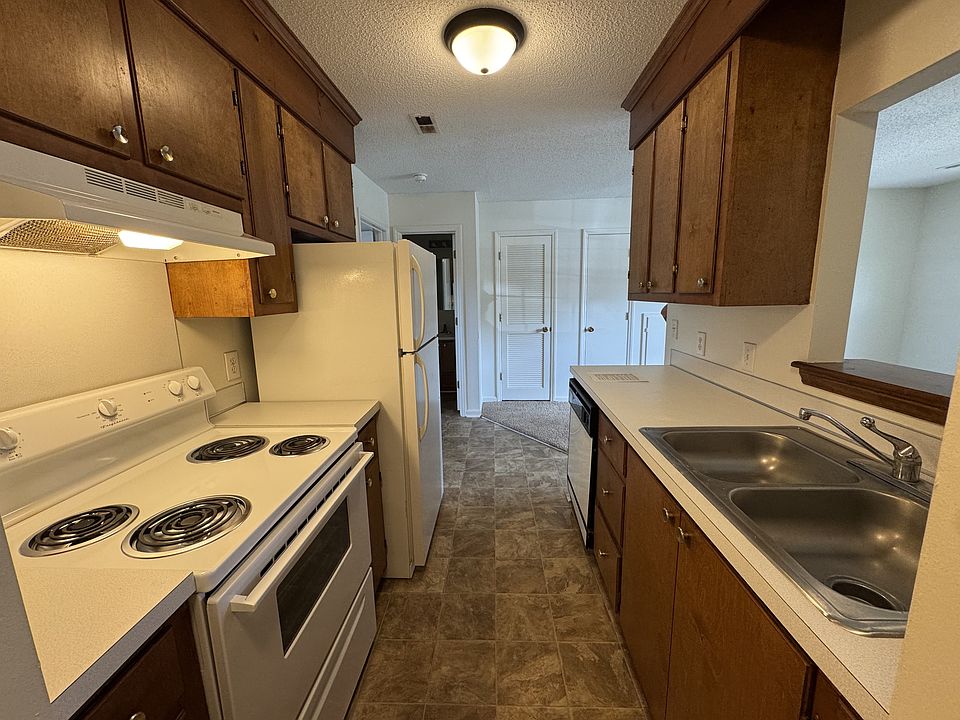 1221 Belle Meade - I - 1221 E Fire Tower Rd Greenville NC | Zillow