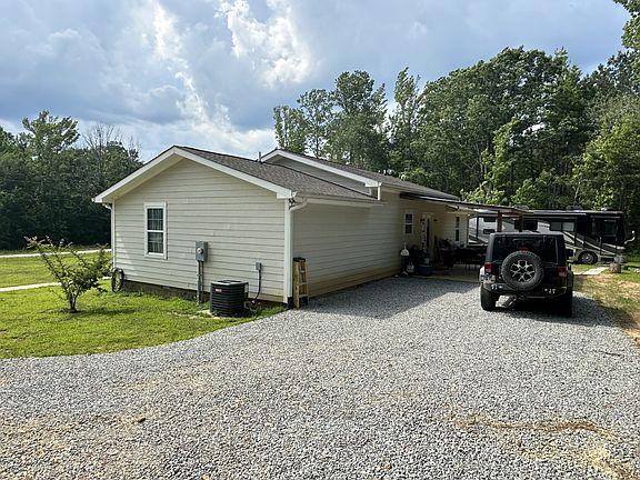 274 Katelyn Dr, Holladay, TN 38341 | MLS #2663709 | Zillow