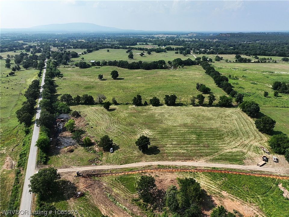 4 Old Pike Rd, Howe, OK 74940 | Zillow