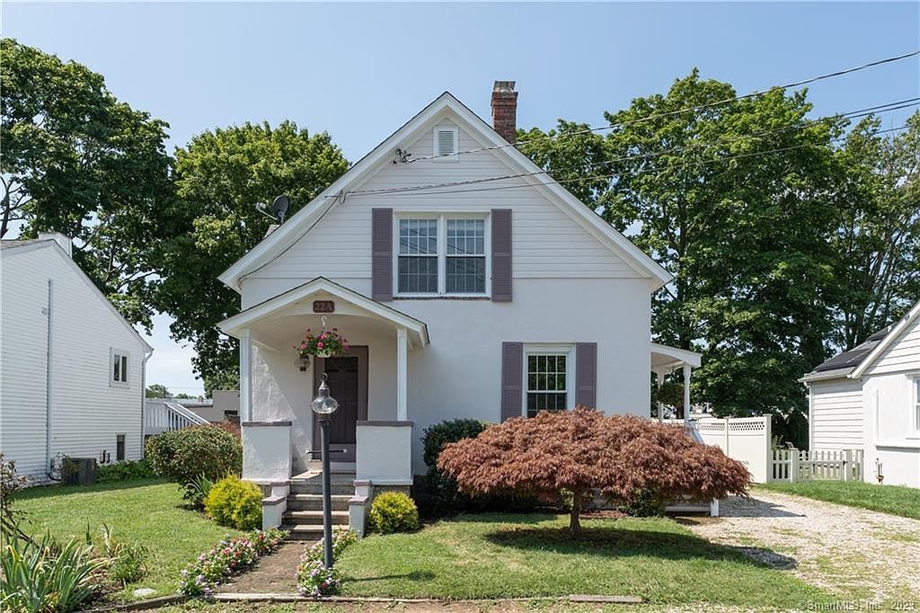 22A Beckwith St E, Niantic, CT 06357 | Zillow