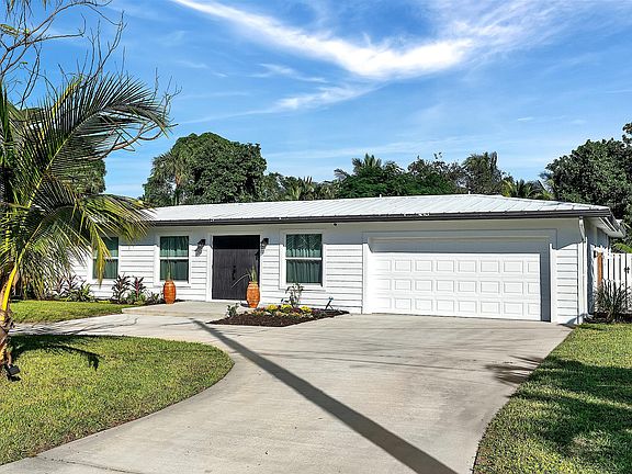 313 SE Flamingo Ave, Stuart, FL 34996 | MLS #RX-10935878 | Zillow