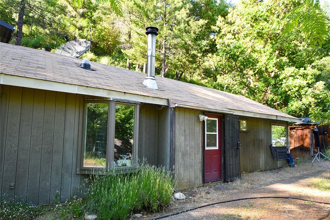 50721 State Highway 96, Seiad Valley, CA 96086 | Zillow