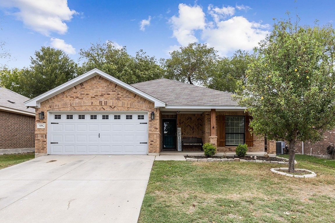 636 Clearbrook St, Azle, TX 76020 | Zillow