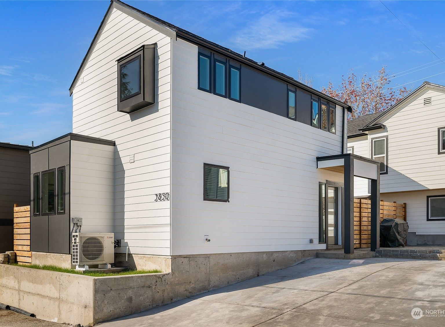 3850 35th Avenue SW UNIT B, Seattle, WA 98126 | MLS #2221513 | Zillow