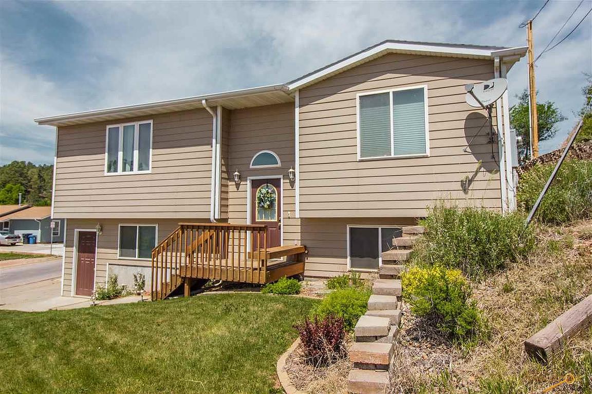 1940 Hillsview Dr, Rapid City, SD 57702 | Zillow