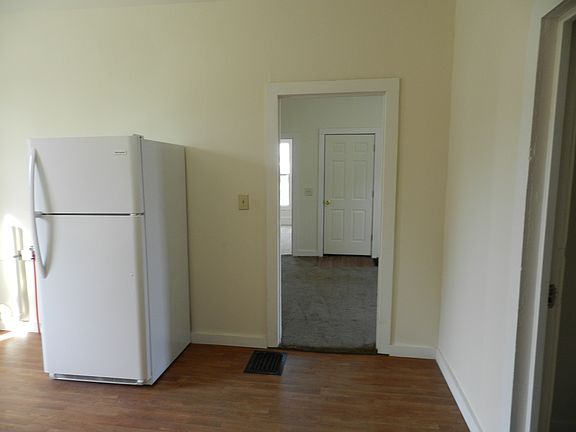 16 Mill St, Newark, OH 43055 | Zillow