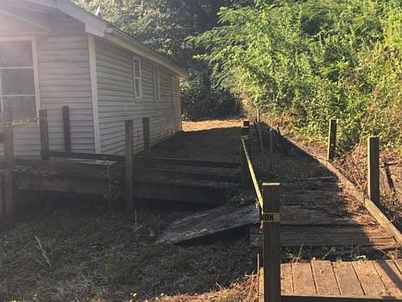 57 Jake Goble Br, Dwale, KY 41621 | Zillow